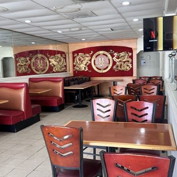 HAPPY PLUS CHINESE RESTAURANT - Updated December 2025 - 149 Photos ...