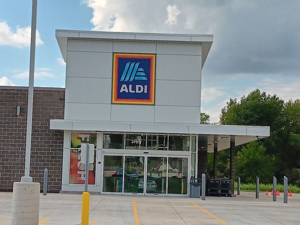 ALDI - Updated December 2025 - 3701 South Airport Rd, Bartonville ...