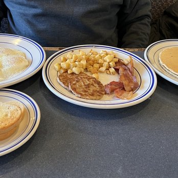 FREEDOM SQUARE DINER - Updated September 2025 - 29 Photos & 41 Reviews ...