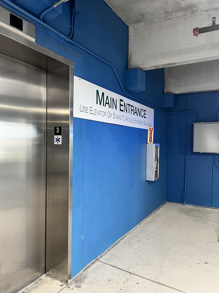 BOCA RATON COMMUNITY HOSPITAL - Updated December 2025 - 800 Meadows Rd ...