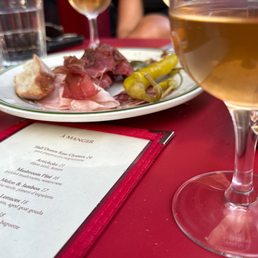 LE DIVE - Updated December 2025 - 81 Photos & 63 Reviews - 37 Canal St ...