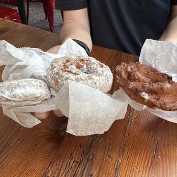 DO-RITE DONUTS & CHICKEN - Updated September 2024 - 2092 Photos & 1498 ...