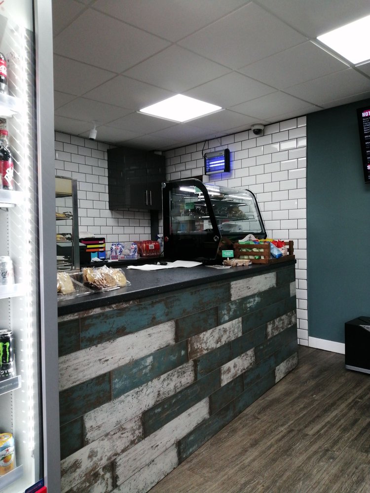 SMITHS FOOD BAR - Updated December 2024 - 25 Main Street, Allerton ...