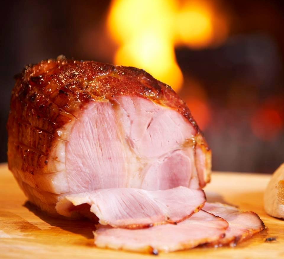 THE PICKWICK INN - 19 Photos - St Anns Chapel, Kingsbridge, Devon ...