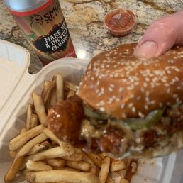 CHOMP KITCHEN AND DRINKS - Updated December 2025 - 377 Photos & 269 ...