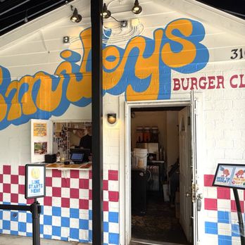 SMILEYS BURGER CLUB - Updated August 2025 - 109 Photos & 63 Reviews ...