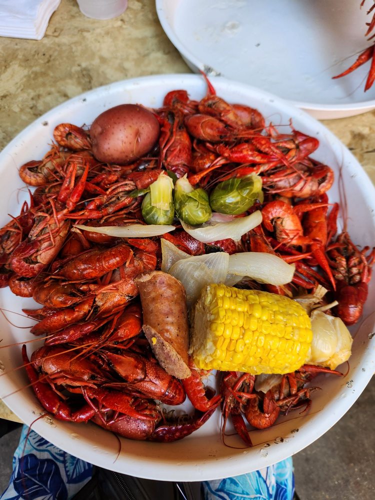 MRB BAR AND RESTAURANT - 205 Photos & 148 Reviews - 515 Saint Philip St ...