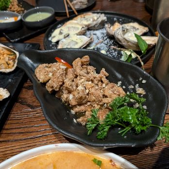 HEM KITCHEN AND BAR - Updated August 2024 - 1239 Photos & 284 Reviews ...