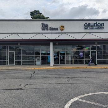 THE UPS STORE - Updated December 2025 - 30 Photos & 23 Reviews - 1050 ...