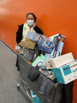 BLACK FRIDAY DAILY DEALS - Updated January 2026 - 142 Photos & 23 ...