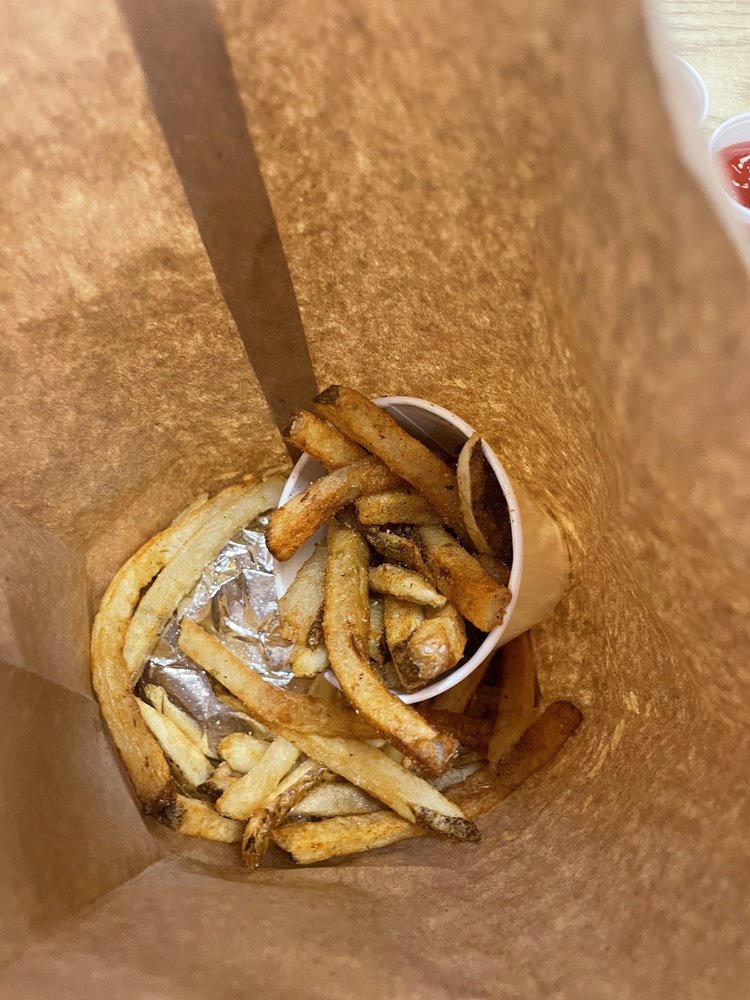 FIVE GUYS - Updated May 2024 - 65 Photos & 97 Reviews - 1315 Ridgeway ...