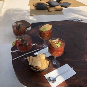 GURU BEACH CLUB - 39 Photos & 18 Reviews - Zazil-Ha 118, Isla Mujeres ...