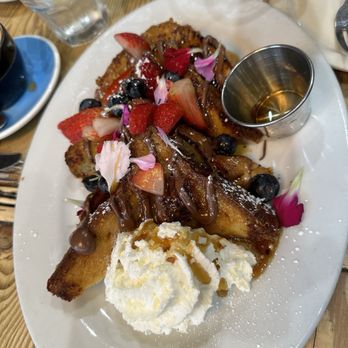 MET HER AT A BAR - Updated May 2024 - 3851 Photos & 2610 Reviews - 759 ...