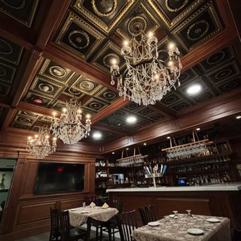 GARDEN GRILL - Updated March 2025 - 216 Photos & 212 Reviews - 64 N ...