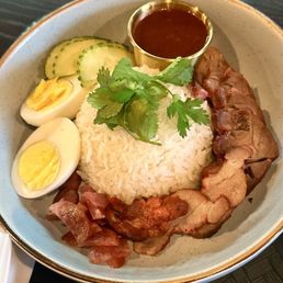 KIN KHAO - Updated April 2025 - 159 Photos & 73 Reviews - 939 W ...