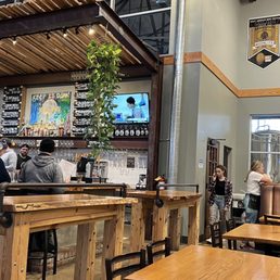 MOONTOWN BREWING COMPANY - Updated July 2025 - 603 Photos & 354 Reviews ...