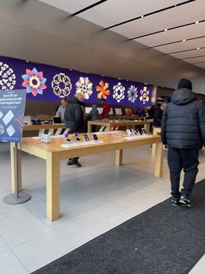 APPLE OAKBROOK - Updated January 2026 - 62 Photos & 339 Reviews - 70 ...