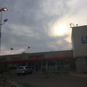 LUSH - Updated October 2025 - 25 Photos & 44 Reviews - 2500 N Mayfair ...