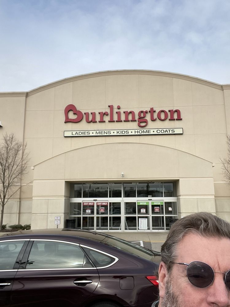 BURLINGTON - Updated October 2025 - 37 Photos - 100 West Kemper Rd ...