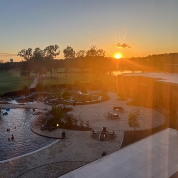 SHERATON FLOWOOD THE REFUGE HOTEL AND CONFERENCE CENTER - Updated April ...