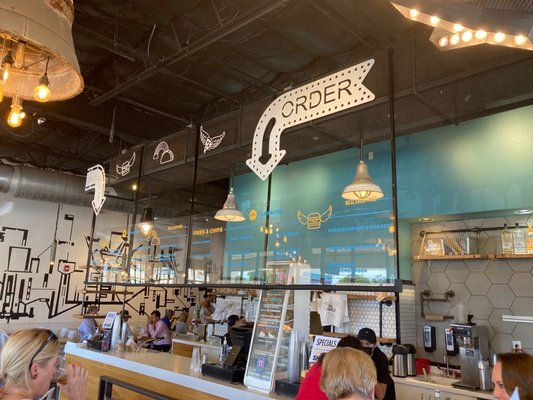 ORDERUP - Updated October 2025 - 346 Photos & 331 Reviews - 999 E Basse ...