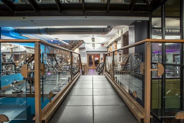 CRUNCH FITNESS - TRIBECA - Updated December 2025 - 48 Photos & 99 ...