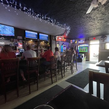 CORNERS TAVERN - Updated December 2025 - 7990 W 130th St, Strongsville ...