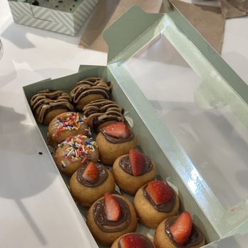 DAPPER DOUGHNUT - Updated September 2025 - 31 Photos & 15 Reviews - 604 ...