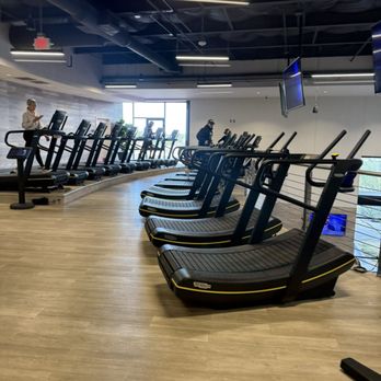 KINECTIVE FITNESS CLUB - Updated December 2025 - 136 Photos & 37 ...