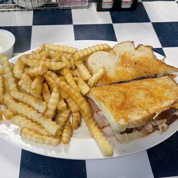 MEL DOG’S CAFE - Updated May 2024 - 149 Photos & 213 Reviews - 9766 ...