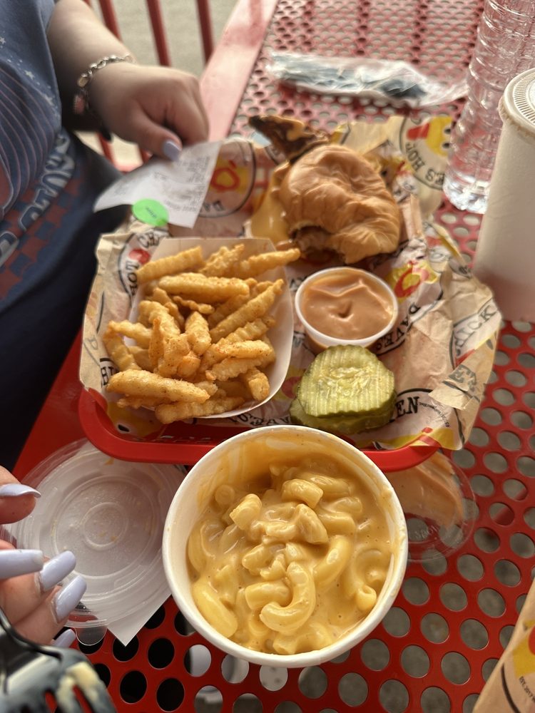 DAVE’S HOT CHICKEN - 64 Photos & 14 Reviews - 3620 W Expy 83, McAllen ...