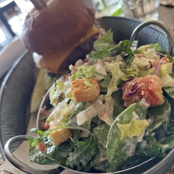 DIVIDED SKY TAVERN - Updated March 2025 - 423 Photos & 331 Reviews ...