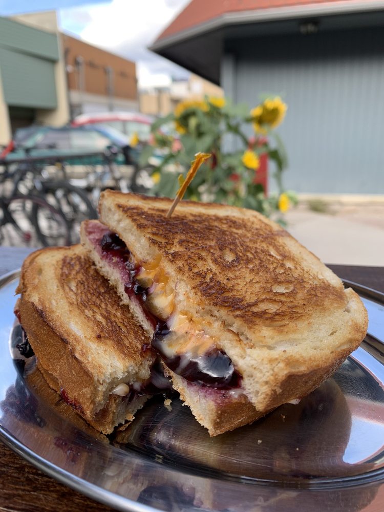 THE SPICE JOINT - 34 Photos & 32 Reviews - 614 Connaught Dr, Jasper, AB ...