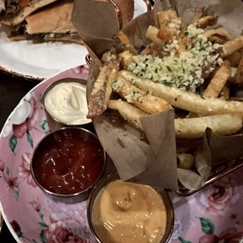 OSCAR WILDE - Updated June 2024 - 2735 Photos & 1367 Reviews - 45 W ...