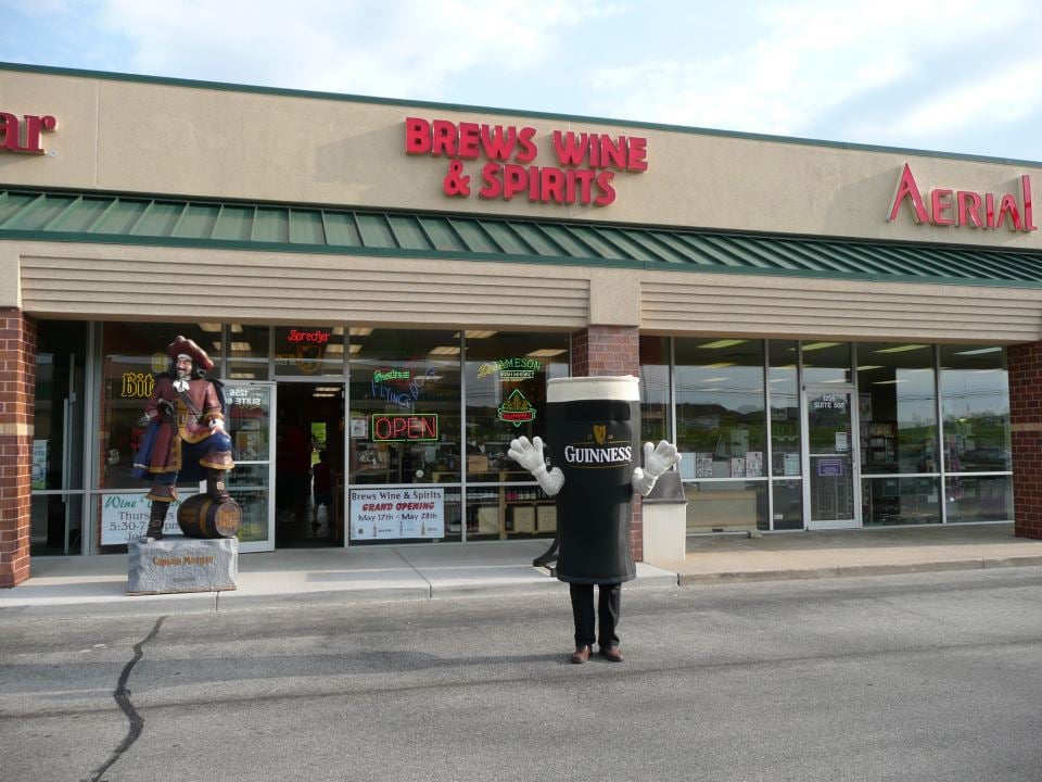 BREWS WINE & SPIRITS - Updated August 2025 - 1256 Capitol Dr, Pewaukee ...