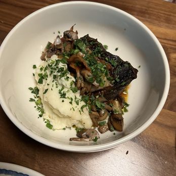 CHLOE - Updated December 2025 - 349 Photos & 134 Reviews - 700 3rd St S ...