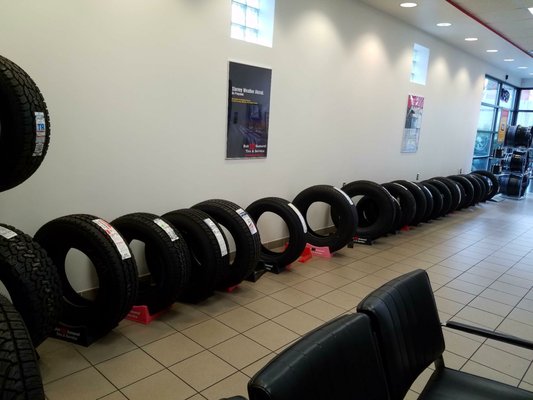 AAA TIRE & AUTO SERVICE - Updated December 2025 - 25 Photos & 36 ...