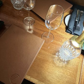 COMMODORE RESTAURANT & CAFÉ - Updated December 2025 - 34 Photos & 12 ...