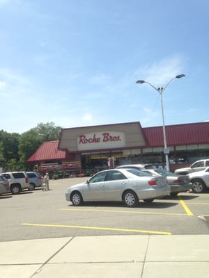 ROCHE BROS. - NEEDHAM - Updated October 2024 - 15 Photos & 22 Reviews ...