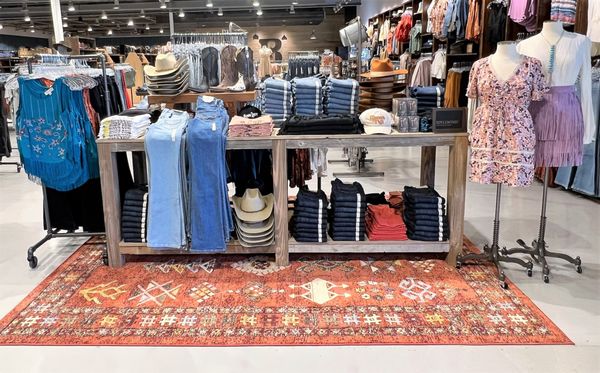 BOOT BARN - Updated March 2025 - 39 Photos - 5083 Jonestown Rd ...