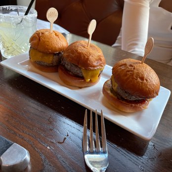 THE CAPITAL BURGER - 249 Photos & 140 Reviews - 11853 Market St, Reston ...