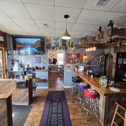 YOUNG HARRIS WING HOUSE - Updated July 2025 - 76 Photos & 77 Reviews ...