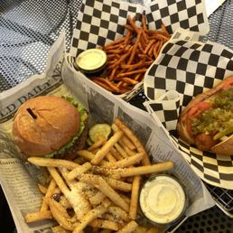 BURGER MOE’S - Updated December 2025 - 242 Photos & 365 Reviews - 242 W ...