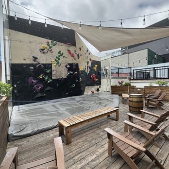 CAFÉ BLOC - Updated December 2025 - 15 Photos - 1209-1211 Boulevard ...