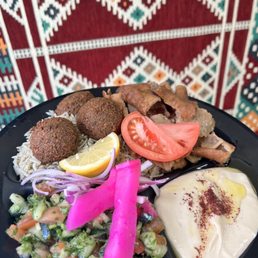 TAZA CAFE - Updated August 2025 - 162 Photos & 692 Reviews - 176 N ...