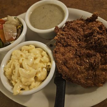 CHUCK’S SOUTHERN COMFORTS CAFÉ - Updated December 2025 - 618 Photos ...