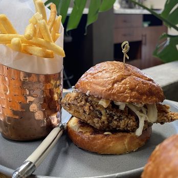 FERN BAR - Updated March 2025 - 763 Photos & 410 Reviews - 6780 Depot ...