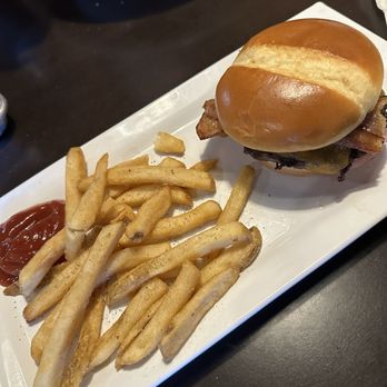 RUBY TUESDAY HAWAII - WINDWARD MALL - Updated August 2025 - 1049 Photos ...