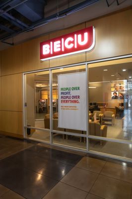 BECU - Updated December 2025 - 22 Photos & 52 Reviews - 401 Broadway E ...