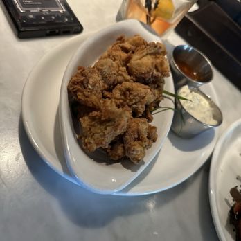 VILLAGE TAVERN - Updated October 2025 - 160 Photos & 84 Reviews - 4140 ...